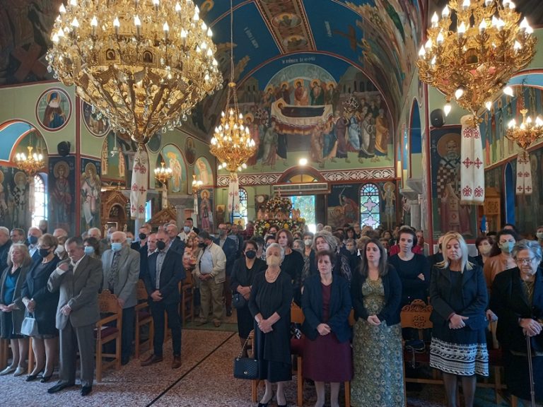 ΕΞΑΜΙΛΙΑ: Η χειροτονία του Ι. Ρούκη -Ευχήθηκαν στον νέο διάκονο να ...